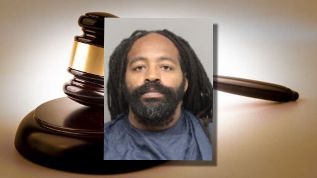 Lincoln woman sentenced to decades for sexually assaulting young girls