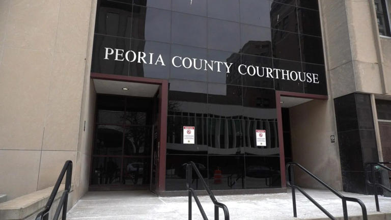 Woman indicted for shooting a man in the leg