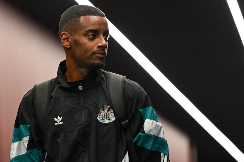 Alexander Isak slammed for Newcastle United demand amid Liverpool ...