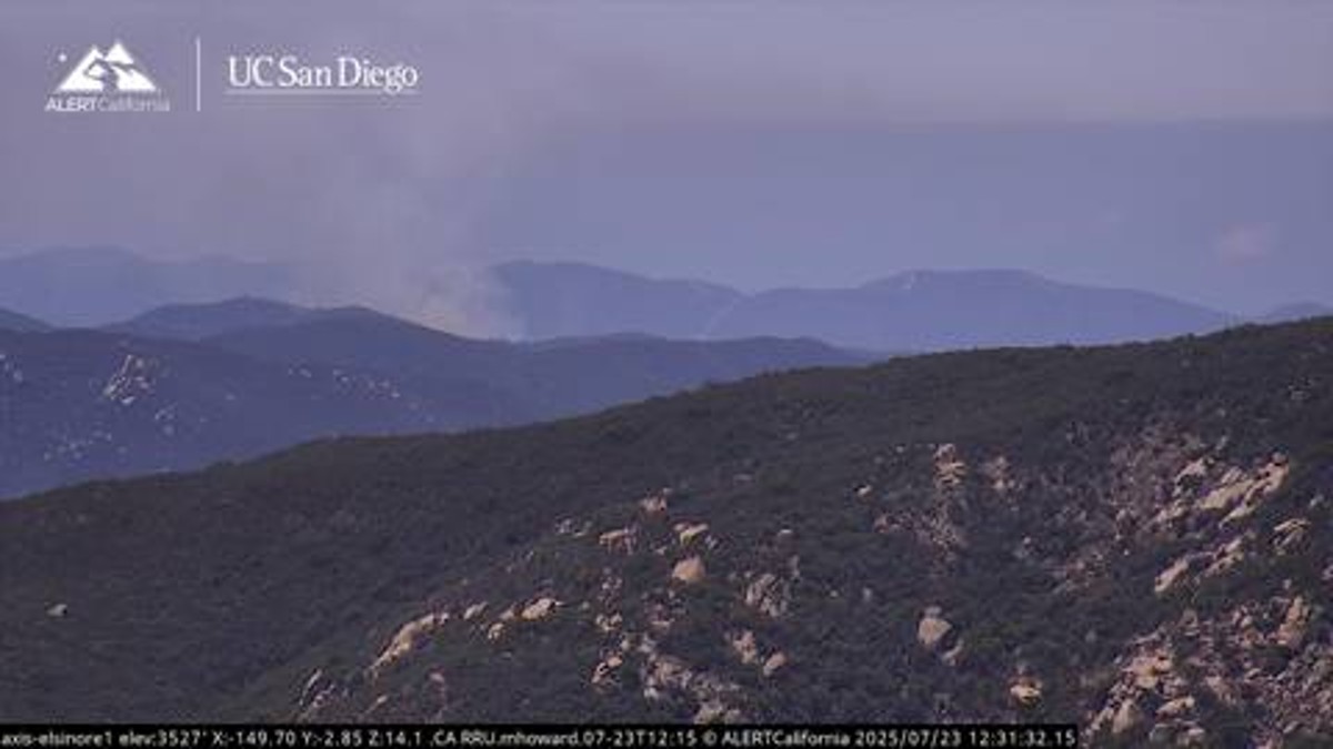 Vegetation fire scorches Camp Pendleton terrain, no structures threatened