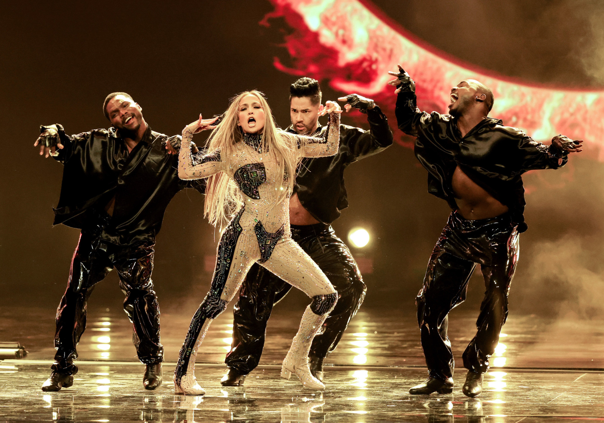 The unforgettable looks of Jennifer Lopez