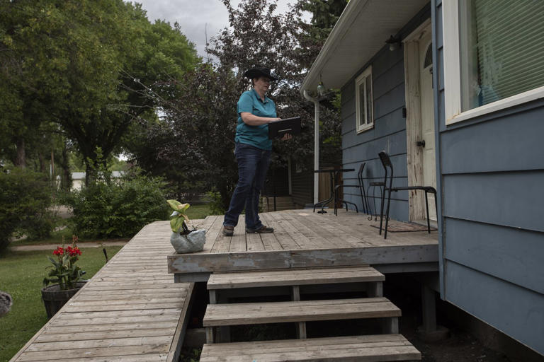 'It's fantastic to see': Rural Alberta riding in spotlight ahead of ...