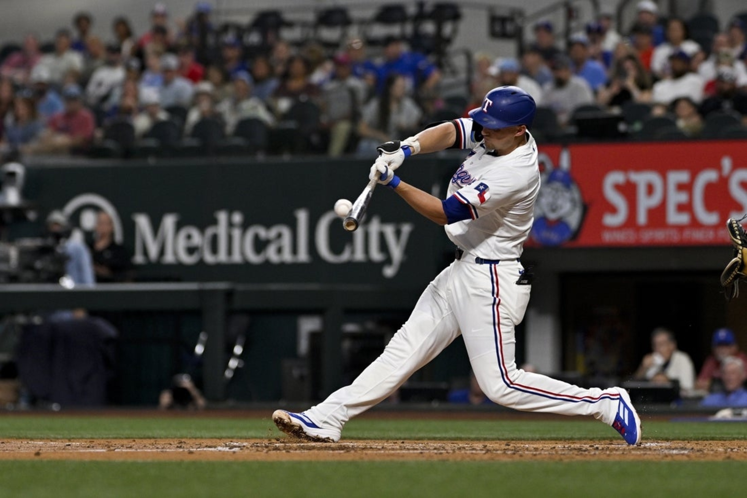 Jon Gray wins in season debut as Rangers sweep Athletics