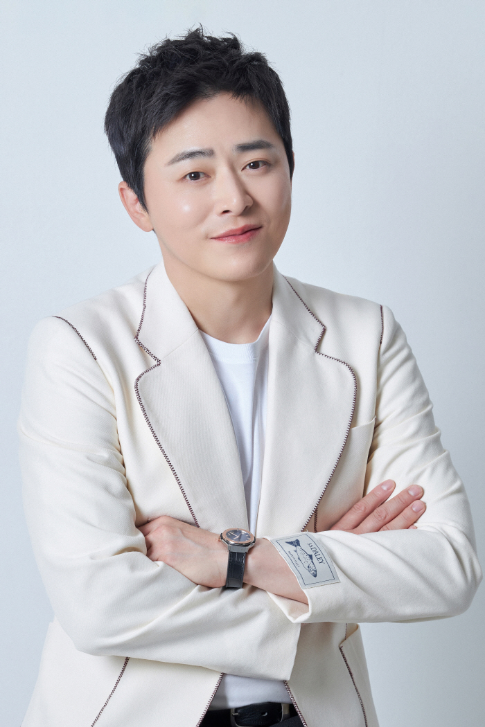 Cho Jung-seok's zombie daughter's release timing? I don't know if the heaven helped me. It's ...