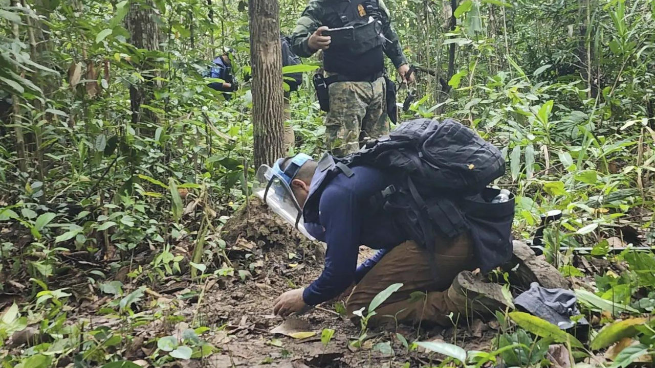 Thai & Cambodian soldiers fire at each other; 3 civilians hurt in ...