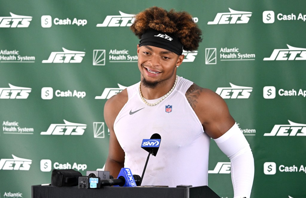 Jets’ Justin Fields relieved this training camp has a completely ...