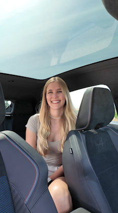 Electrochrome Shade in the All-new Renault Rafale