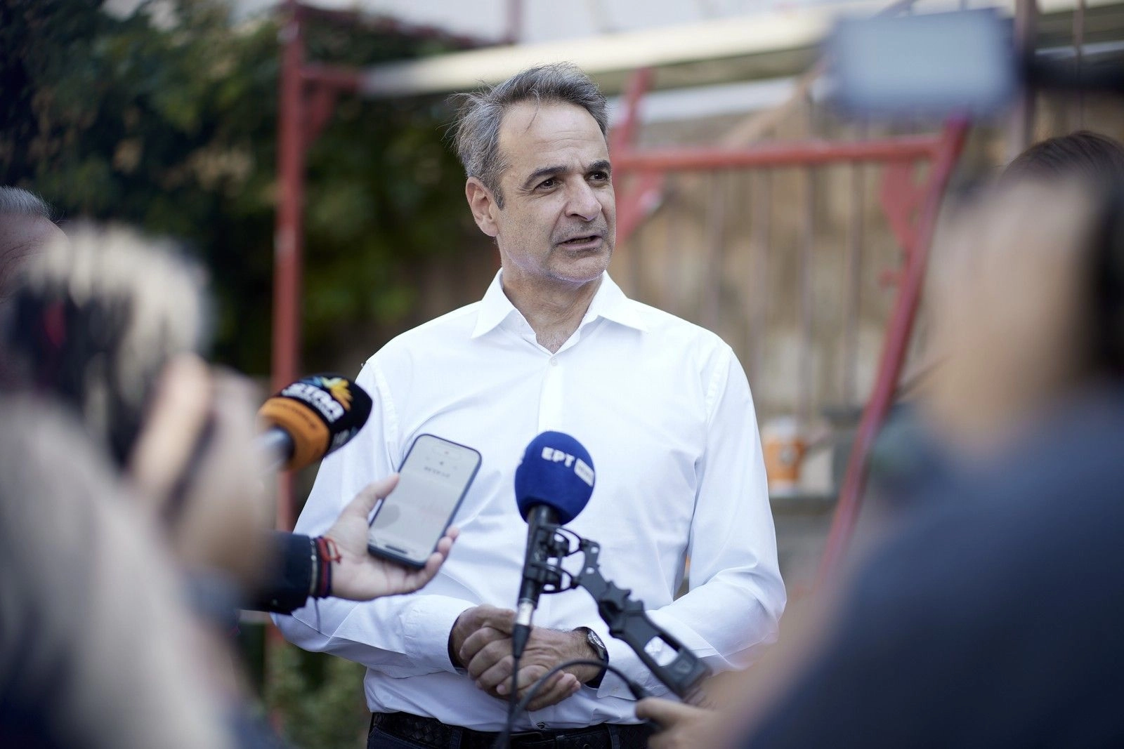 Μητσοτάκης: Κλείνουμε τα αυτιά στις φωνές τοξικότητας - Κρινόμαστε για ...