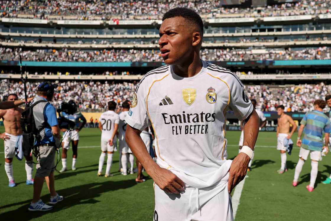 Mbappe under fire for getting the No. 10 shirt ahead of Real Madrid ...