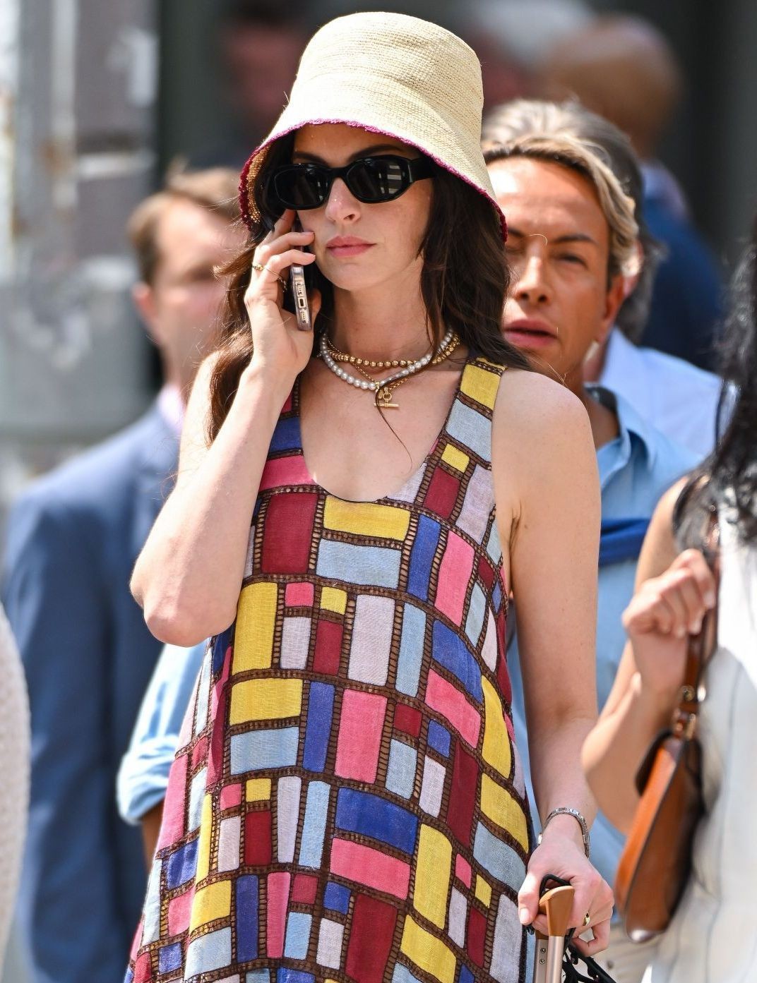 Pourquoi les premiers looks métamorphosés d’Andy Sachs (“Le Diable s ...