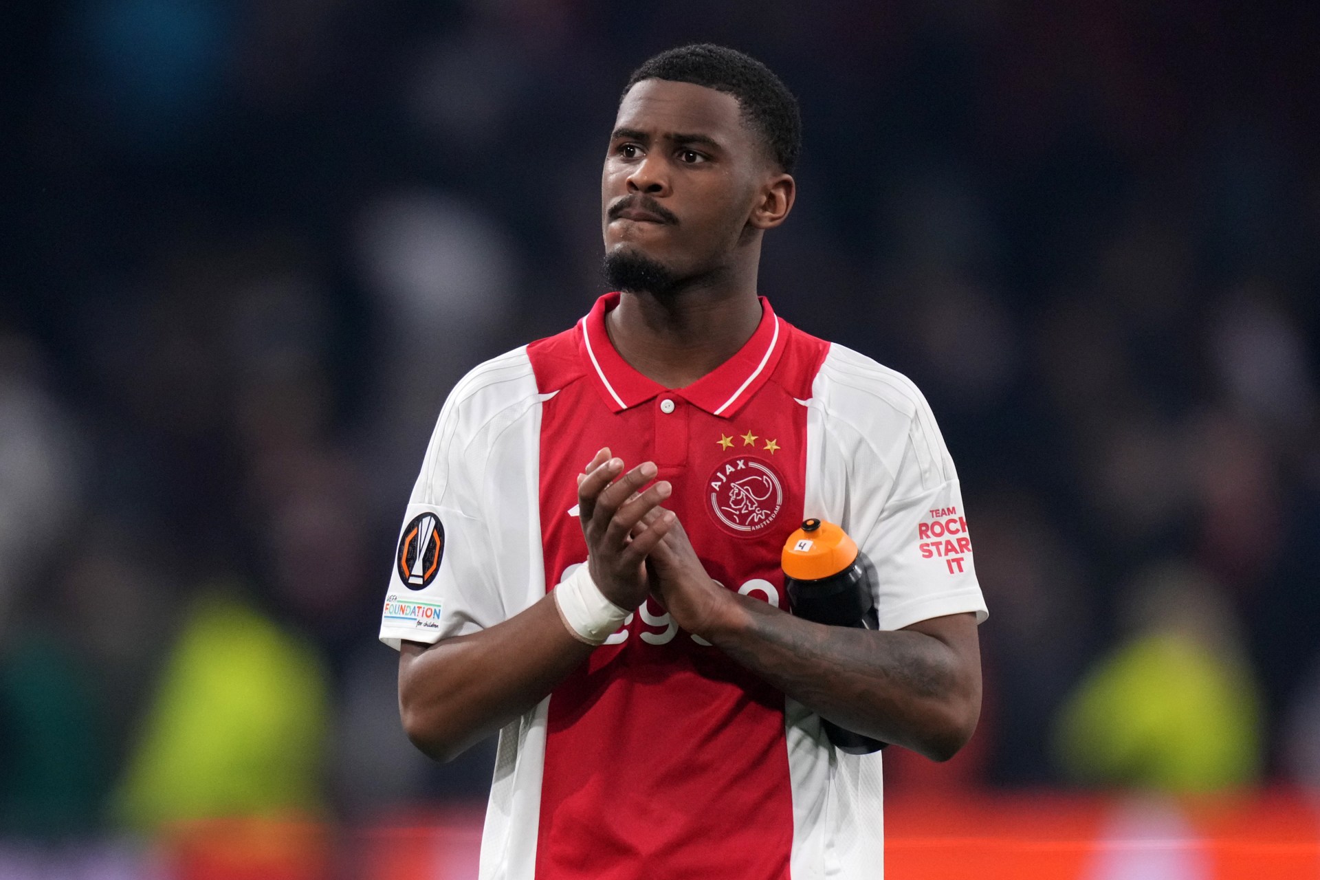 Ajax hierarchy left divided over Chelsea's Hato offer