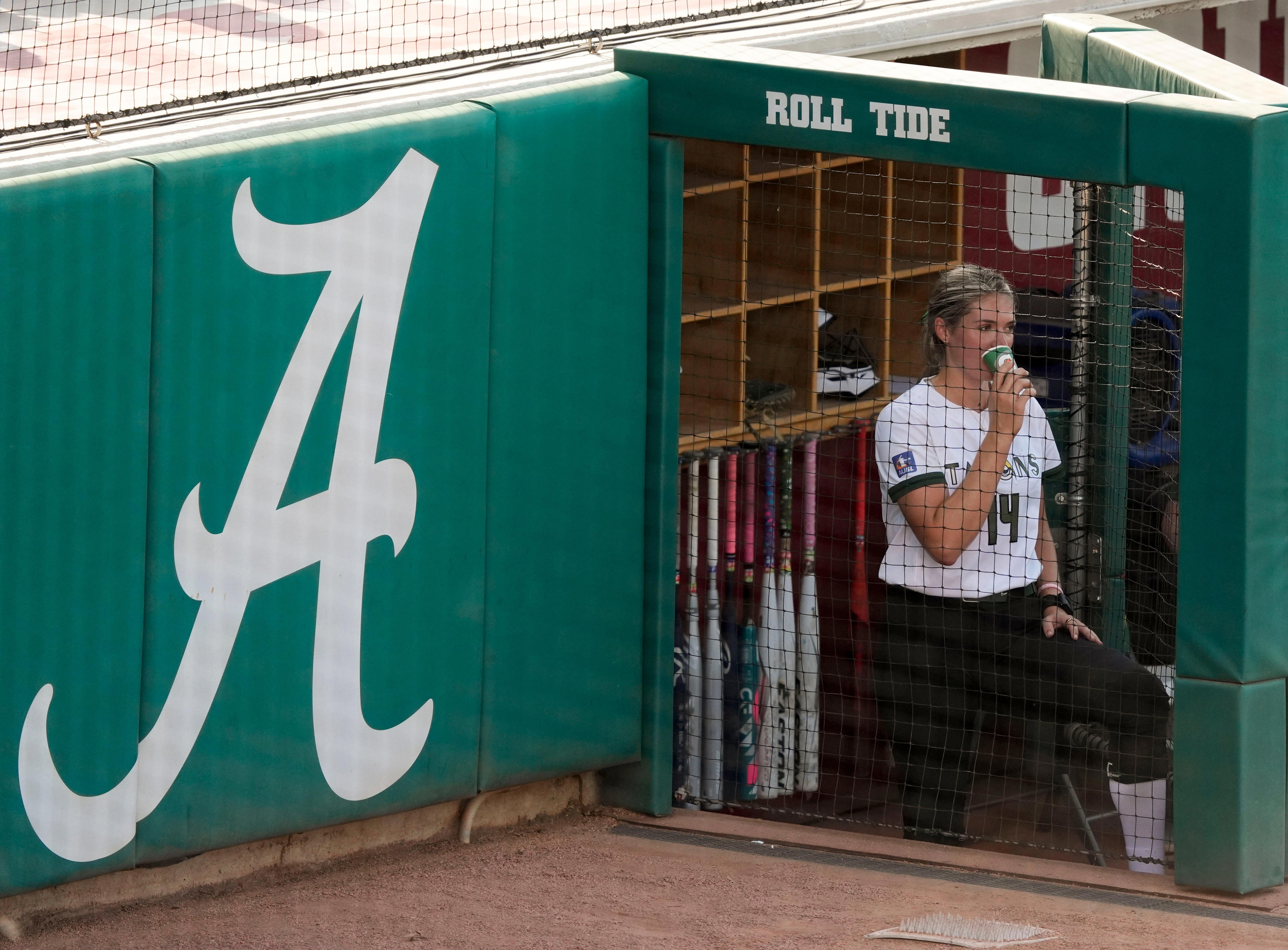 Alabama softball fans watch Montana Fouts lead the way for the future