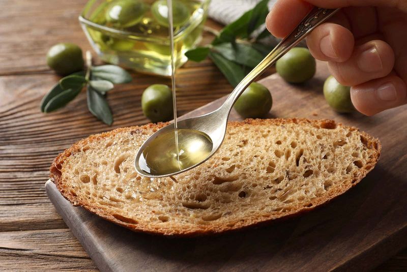 10 Healthy Fat Foods You Should Be Eating