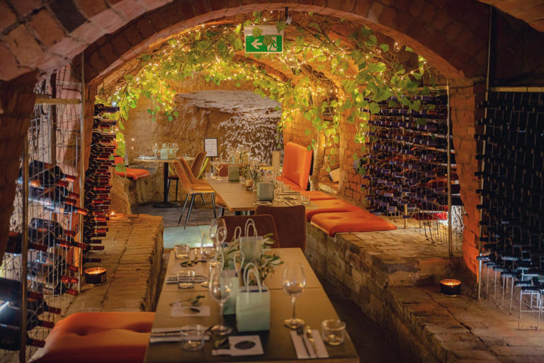 Nottingham's best-kept secret revealed: Bar Gigi unveils hidden caves ...