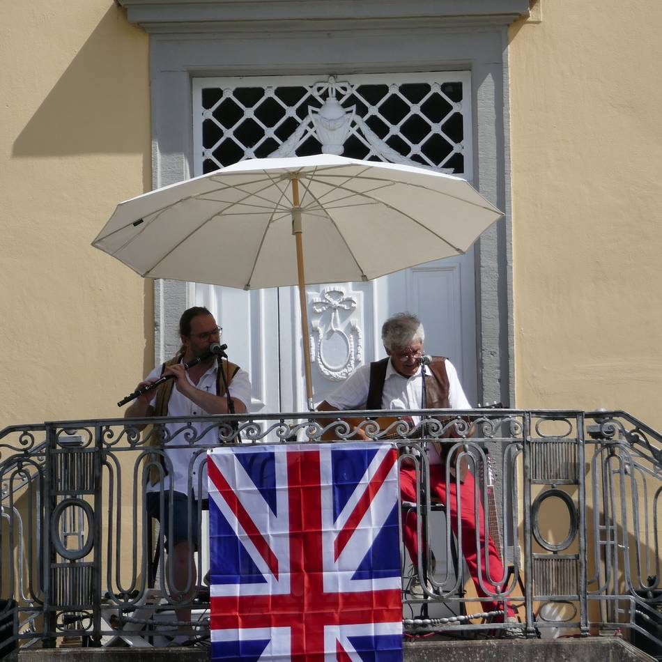 Eine Zeitreise mit traditioneller Musik von den Britischen Inseln