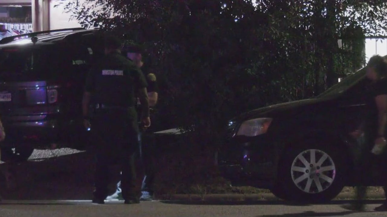 Deadly Houston crash: Woman pinned between vehicles during garage sale ...
