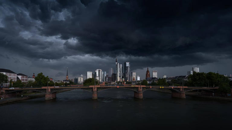 Wetter in Deutschland: Wetterdienst warnt vor Regen – und steht vor Rätsel