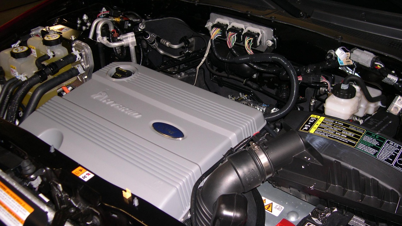 7 hybrid engines built for boats & cars