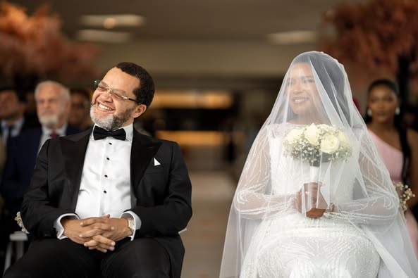 Le pasteur Marcelo a dit oui à sa fidèle Esther