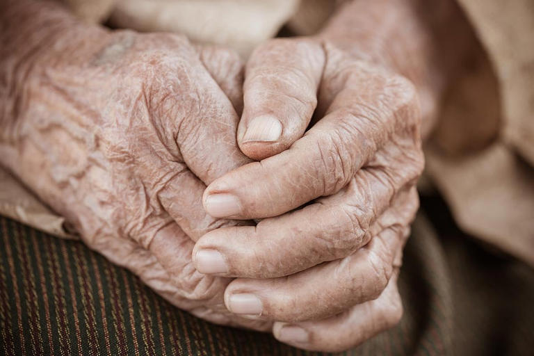 Just 5 minutes of prayer helps reduce pain and anxiety, study finds