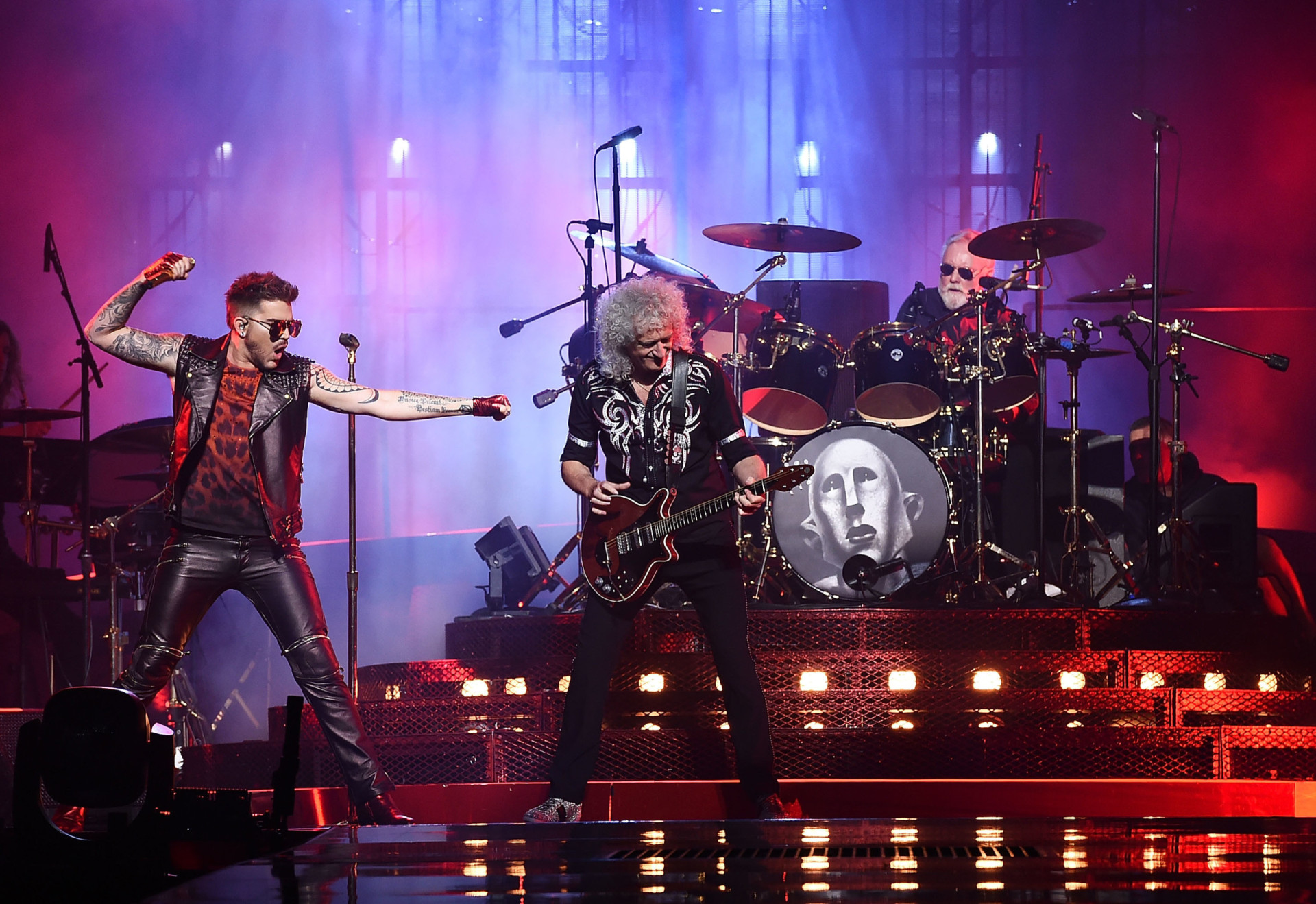 Bands that replaced their lead singer