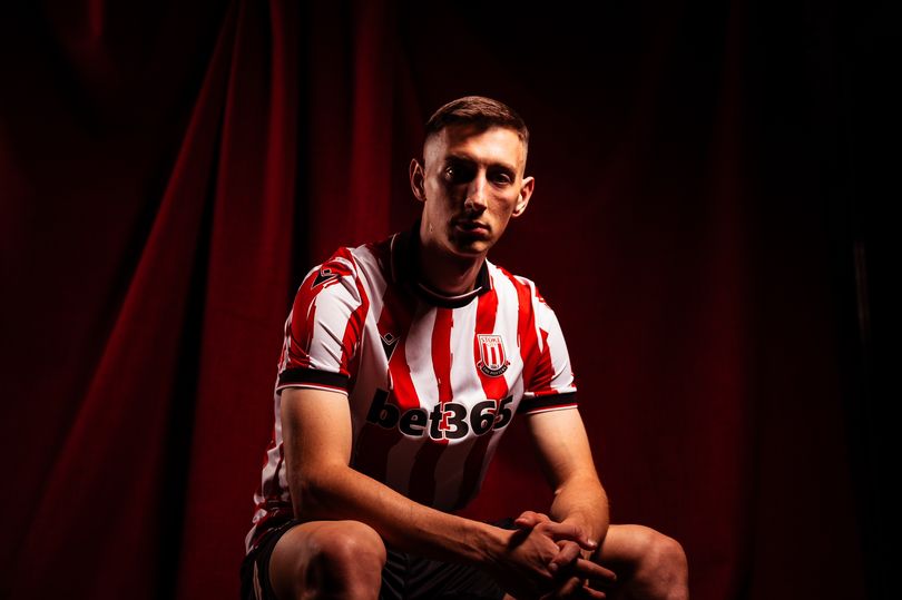 Stoke City seal deal for striker as signing number six confirmed