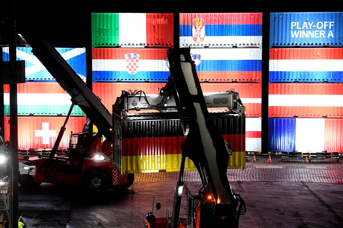 EU says US trade deal is within reach, while backing counter-tariffs