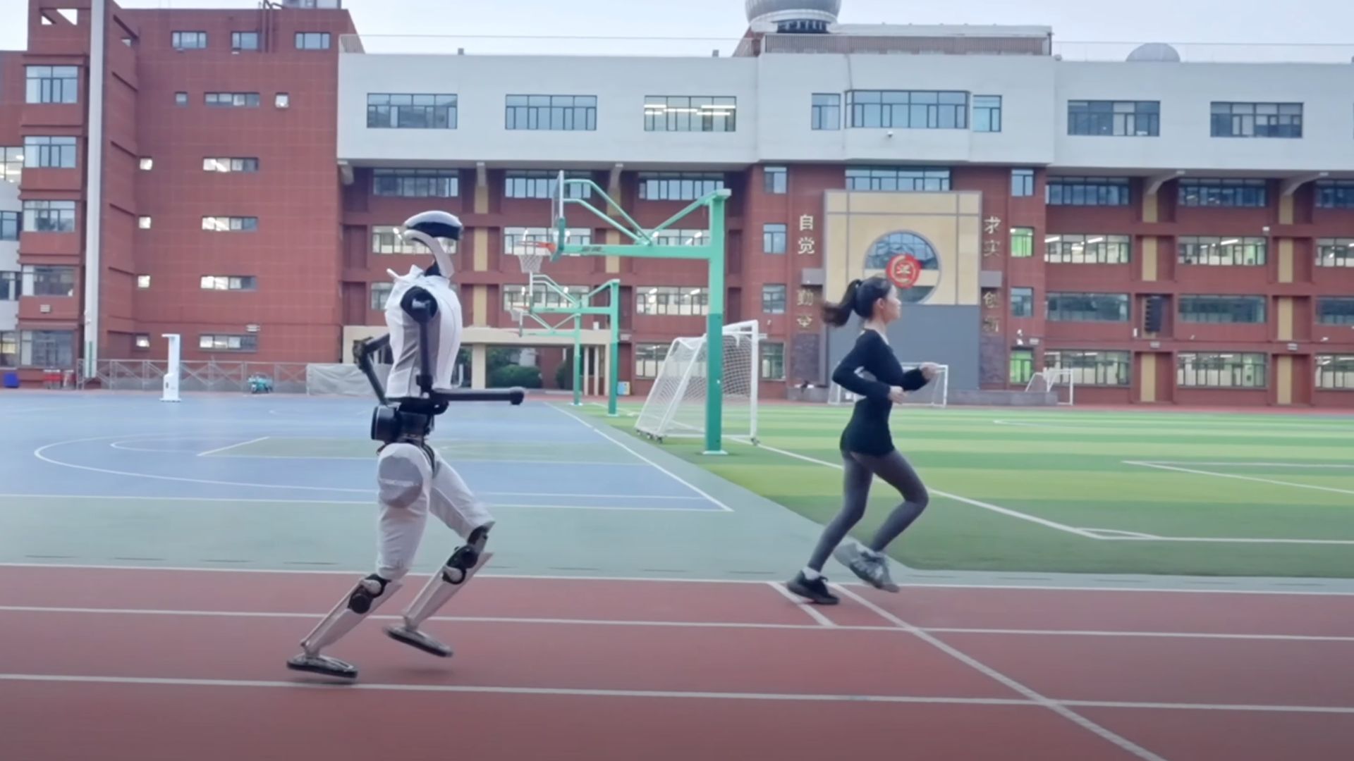 Video: China unleashes ‘world’s fastest’ humanoid robot that dances ...