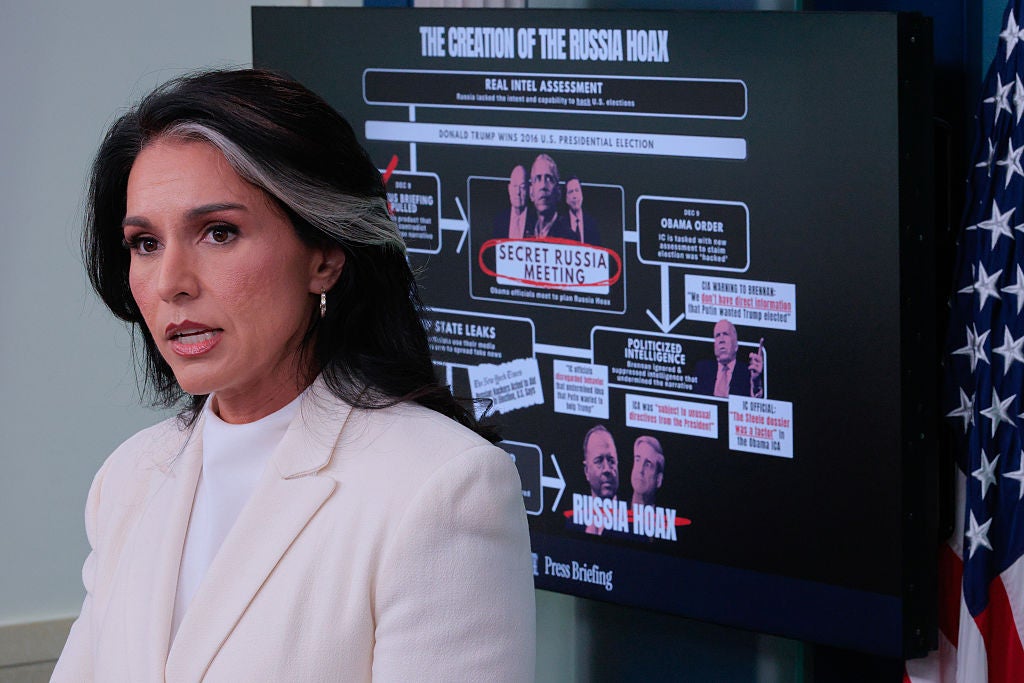 Trump team looking to Joe Rogan for help amid lingering Epstein ...