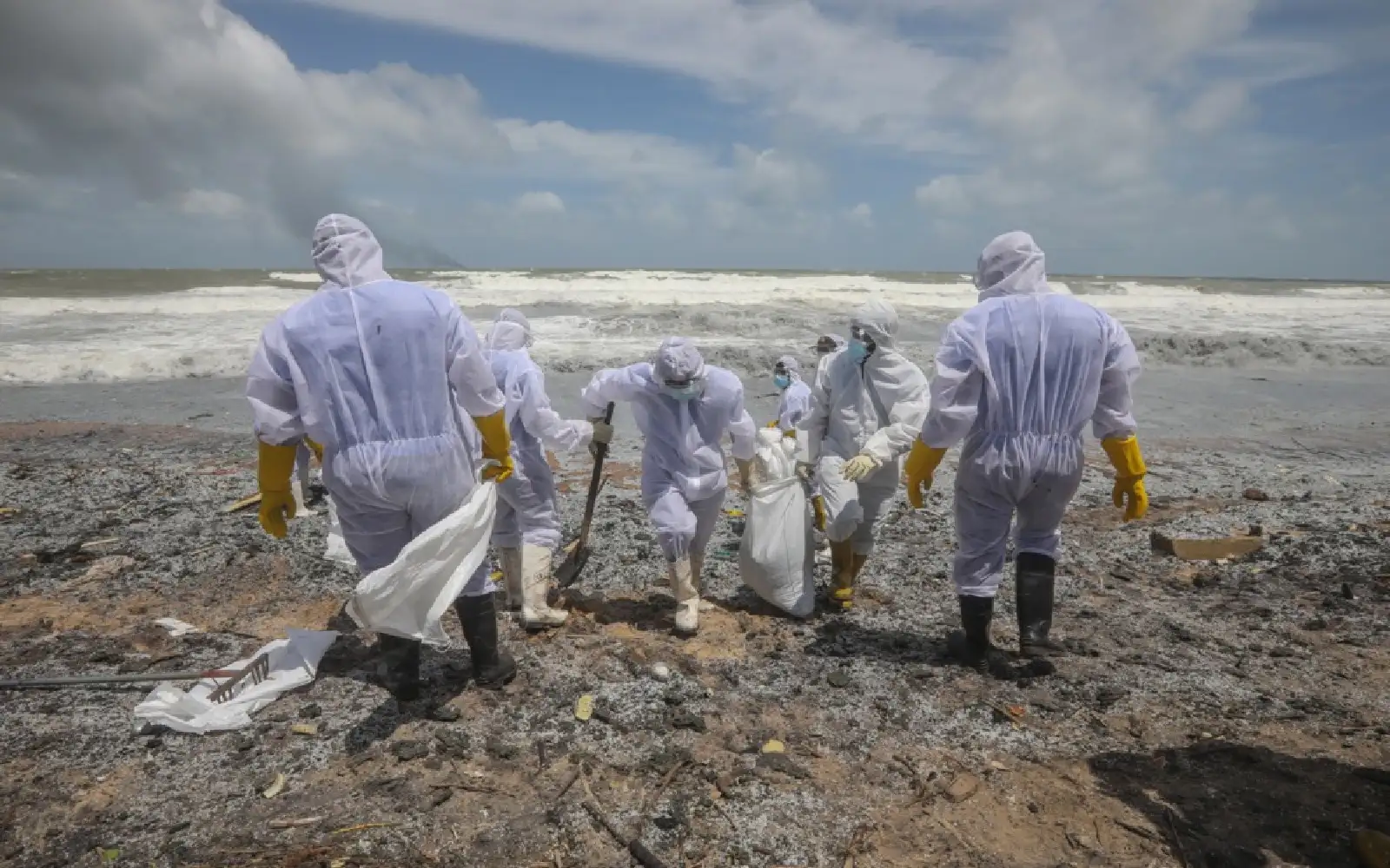 Sri Lanka orders Singaporean firm to pay US$1bil over marine disaster