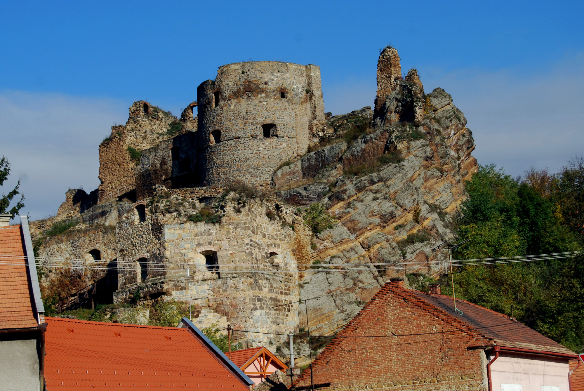 Helyreállítják a füleki vár 200 éve elzárt részét