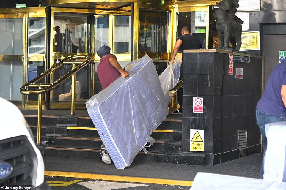 The most iconic singer-guitarist duos