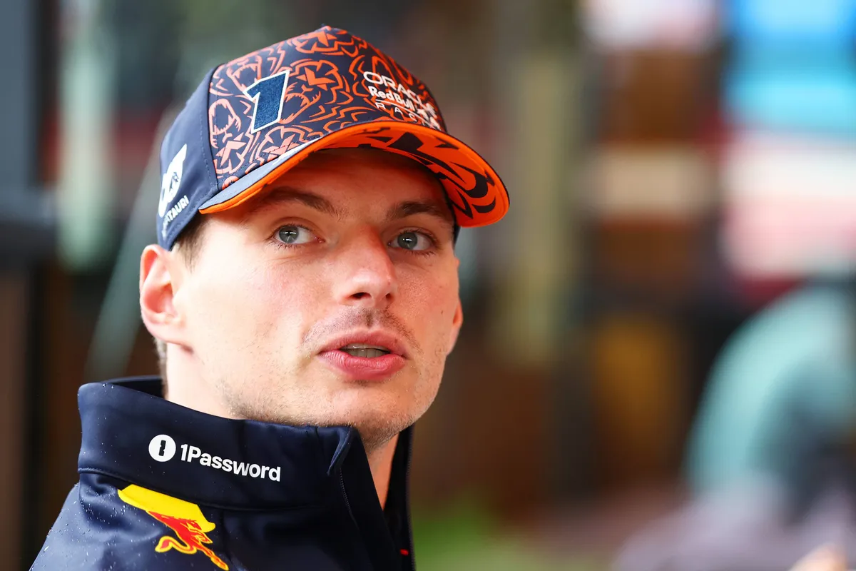 Verstappen and Wolff both in Sardinia: Max reacts to all rumours