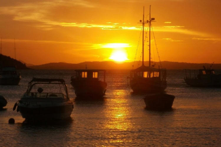 The World’s Most Breathtaking Sunsets: A Journey Across 4 Continents