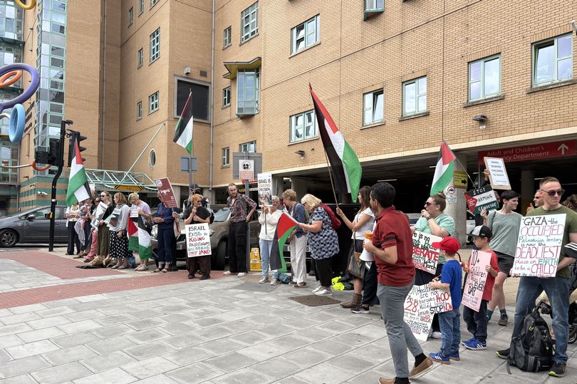 Protesters gather outside Bristol hospital to demand action over Gaza aid
