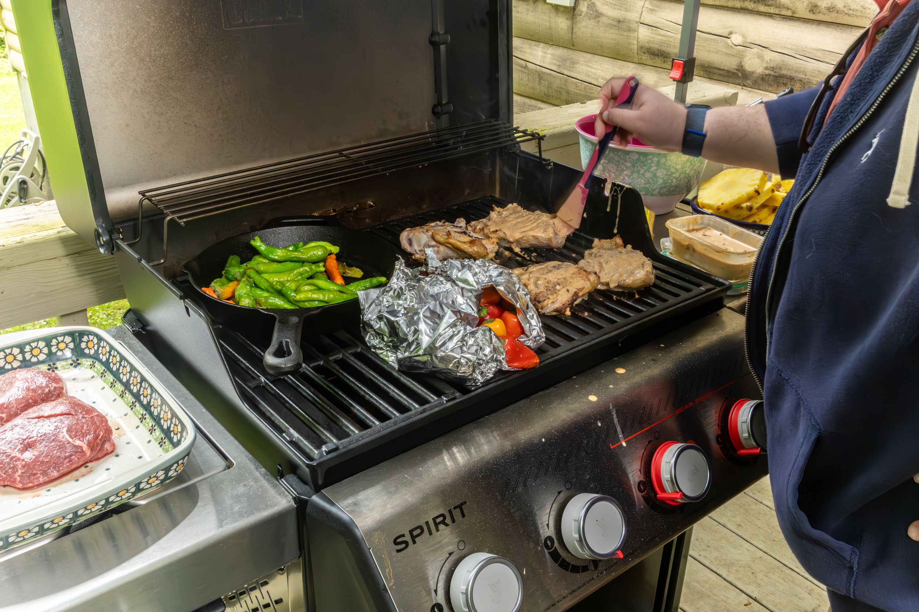 Fire Up These Gas Grills to Cook to Cook For a Crowd At Your Next Barbecue