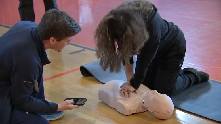 Should CPR be a high school graduation requirement?