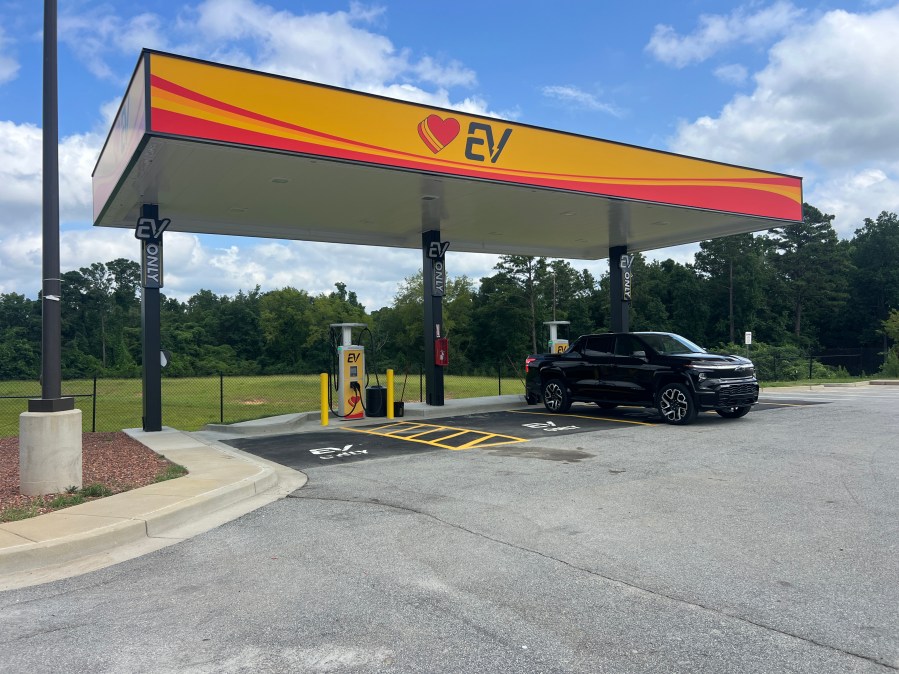 New EV charging points available in Smiths Station