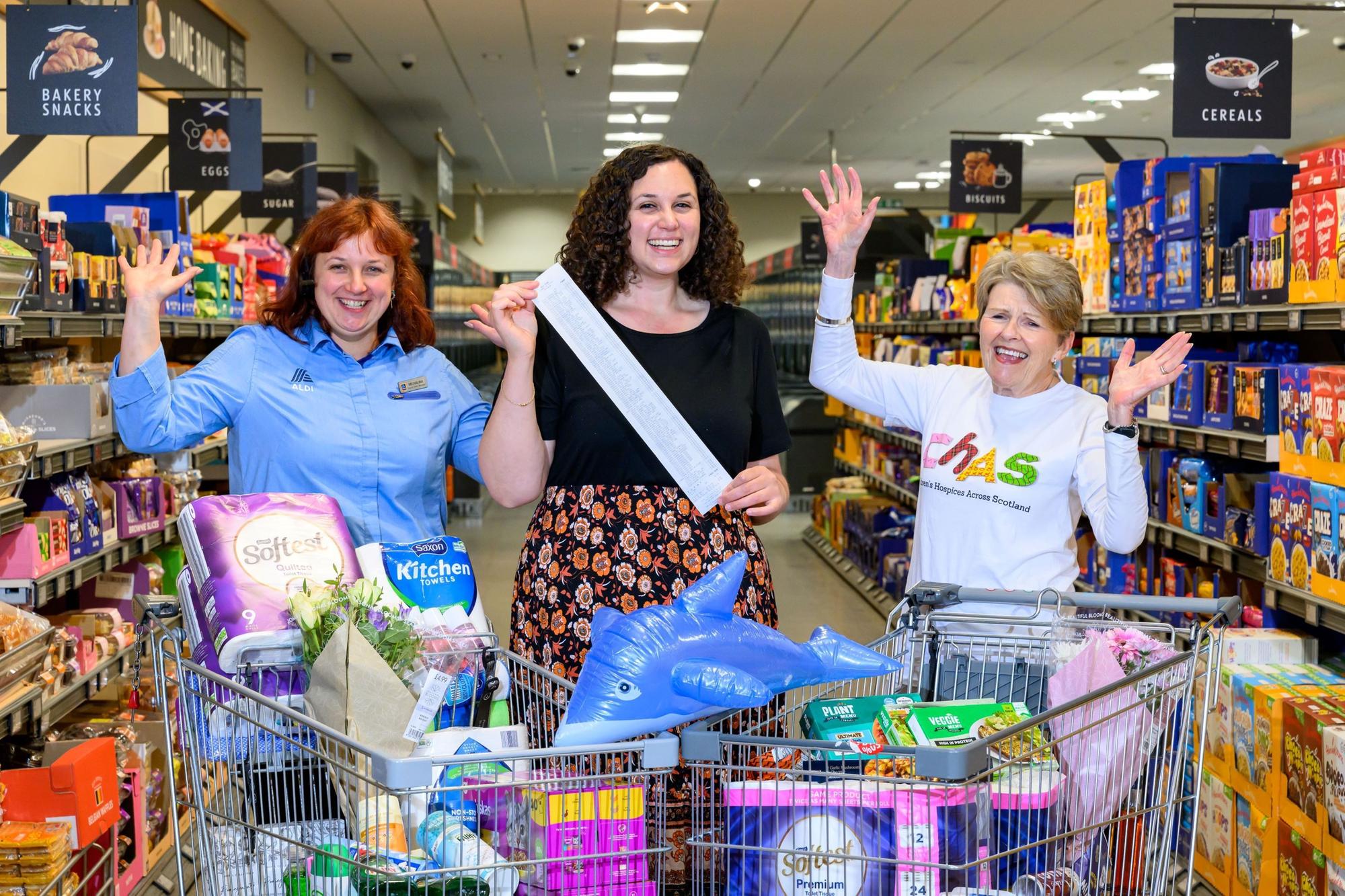 Edinburgh shopper scoops over £300 for CHAS in Aldi Supermarket Sweep