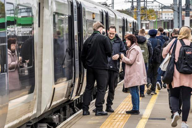 Rail replacement to last for hours as Watford Junction line blocked