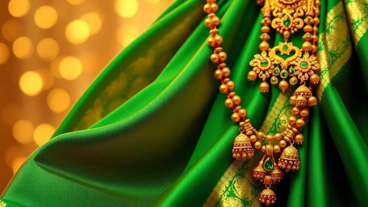 Hariyali Teej 2025 Lookbook: Trending Sarees, Mehndi & Jewellery