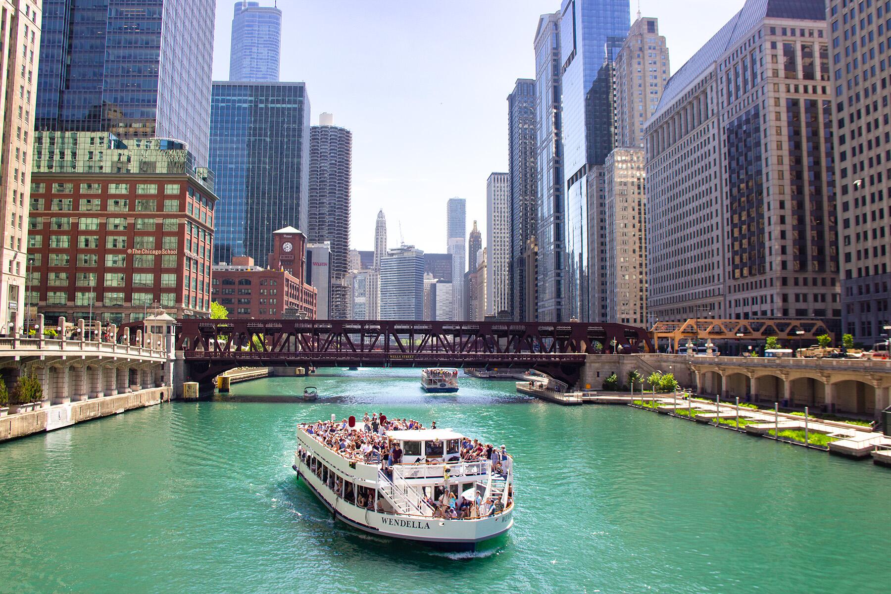 The 14 Best Things to Do in Chicago (and Top Things to Avoid)