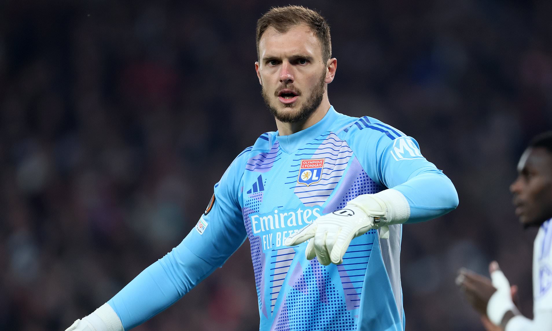 Leeds United agree £15.6m transfer for Lyon's goalkeeper Lucas Perri