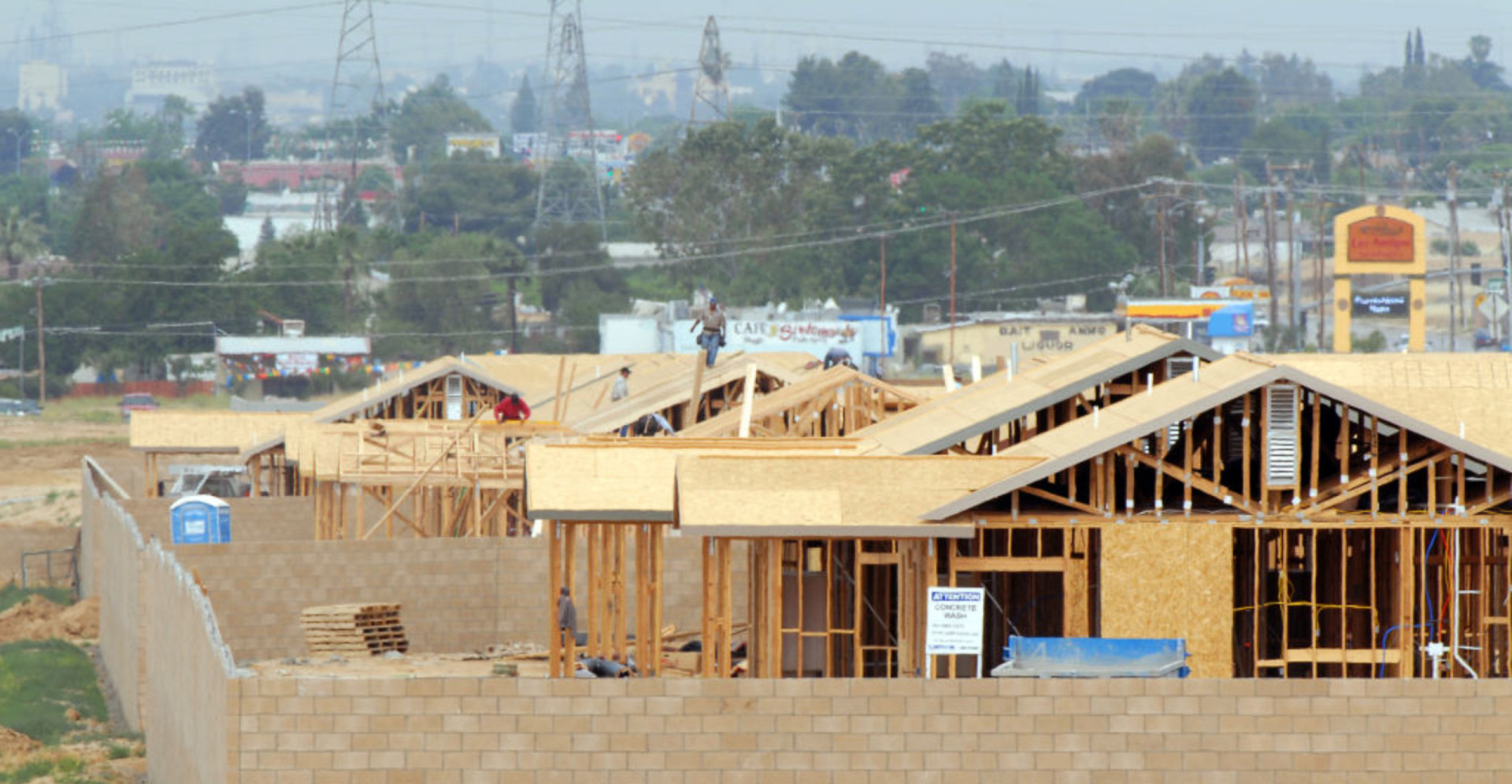 Wooden homes thrive despite US disaster risks