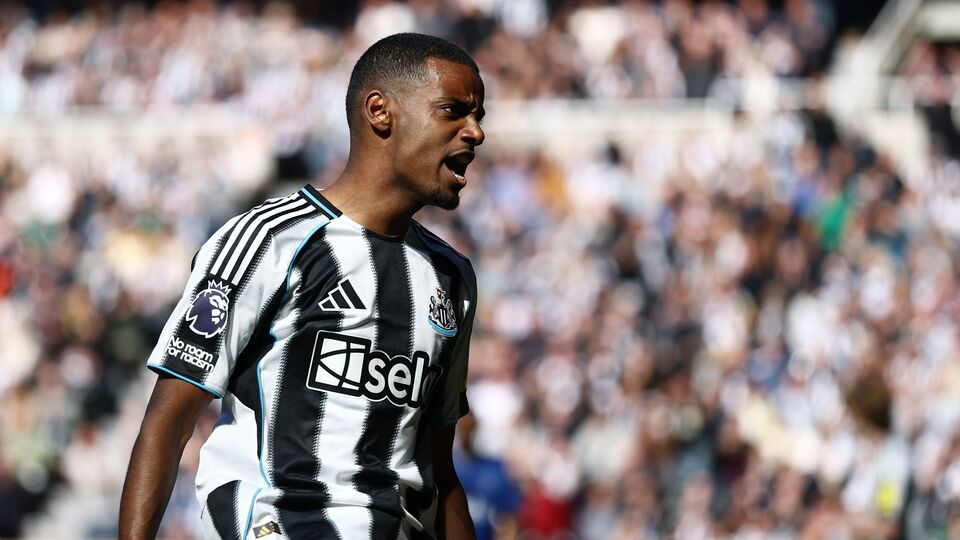 Alexander Isak’s transfer talks heat up: Newcastle striker seeks new ...