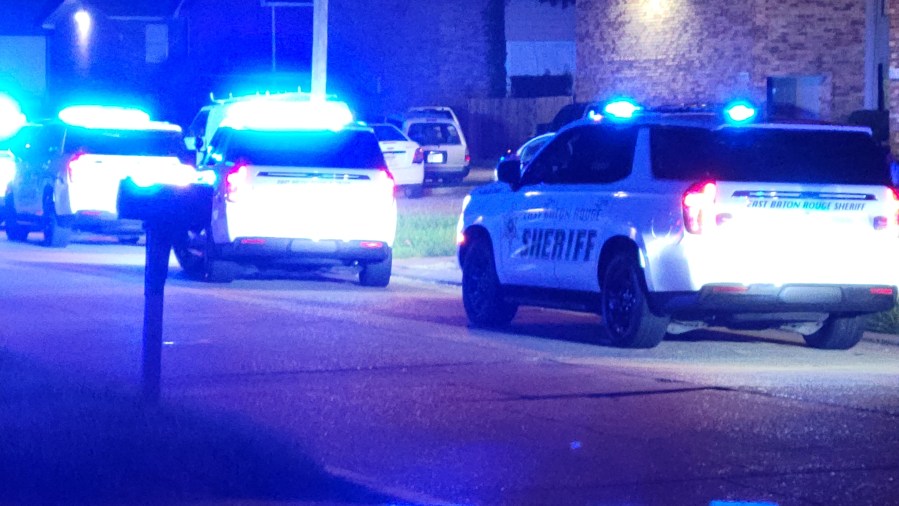 1 taken to hospital after shooting in Baton Rouge, officials say