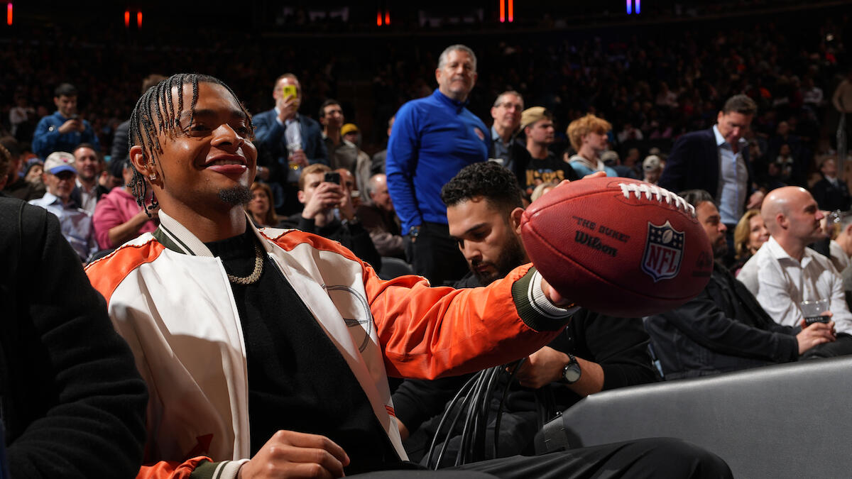 Justin Fields 'Carted' Off During Jets' Training Camp