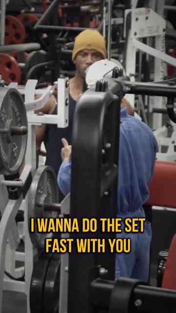 ELITE Powerlifter ANATOLY Pretends to be CLEANER in GYM