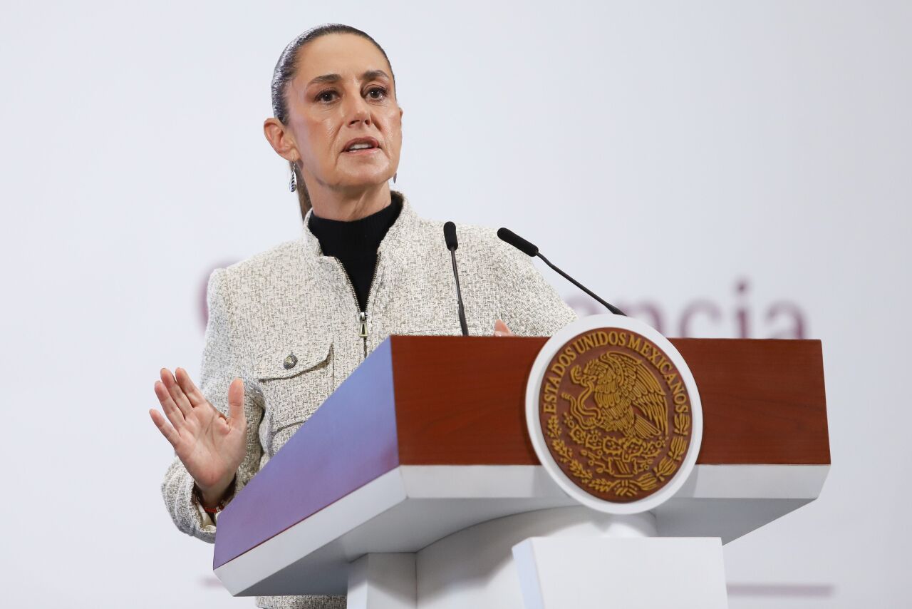 Abarcar mucho y apretar más