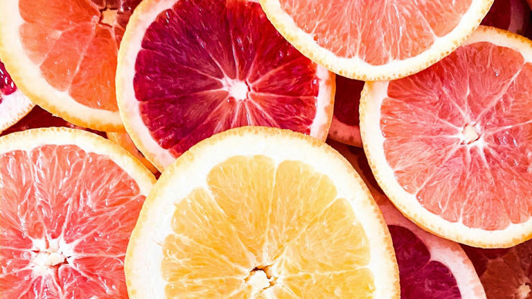 The 6 Best Hydrating Foods for Those Who Hate Drinking Water